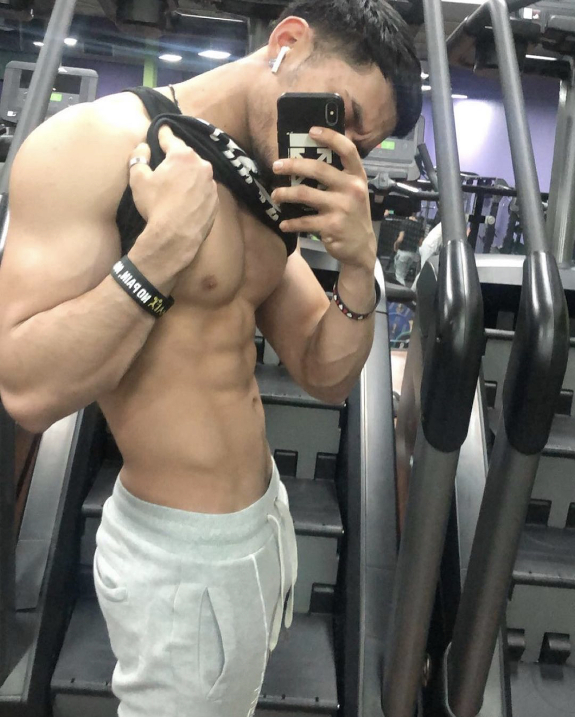 what is it like having Six packs? | Trainrightmuscle